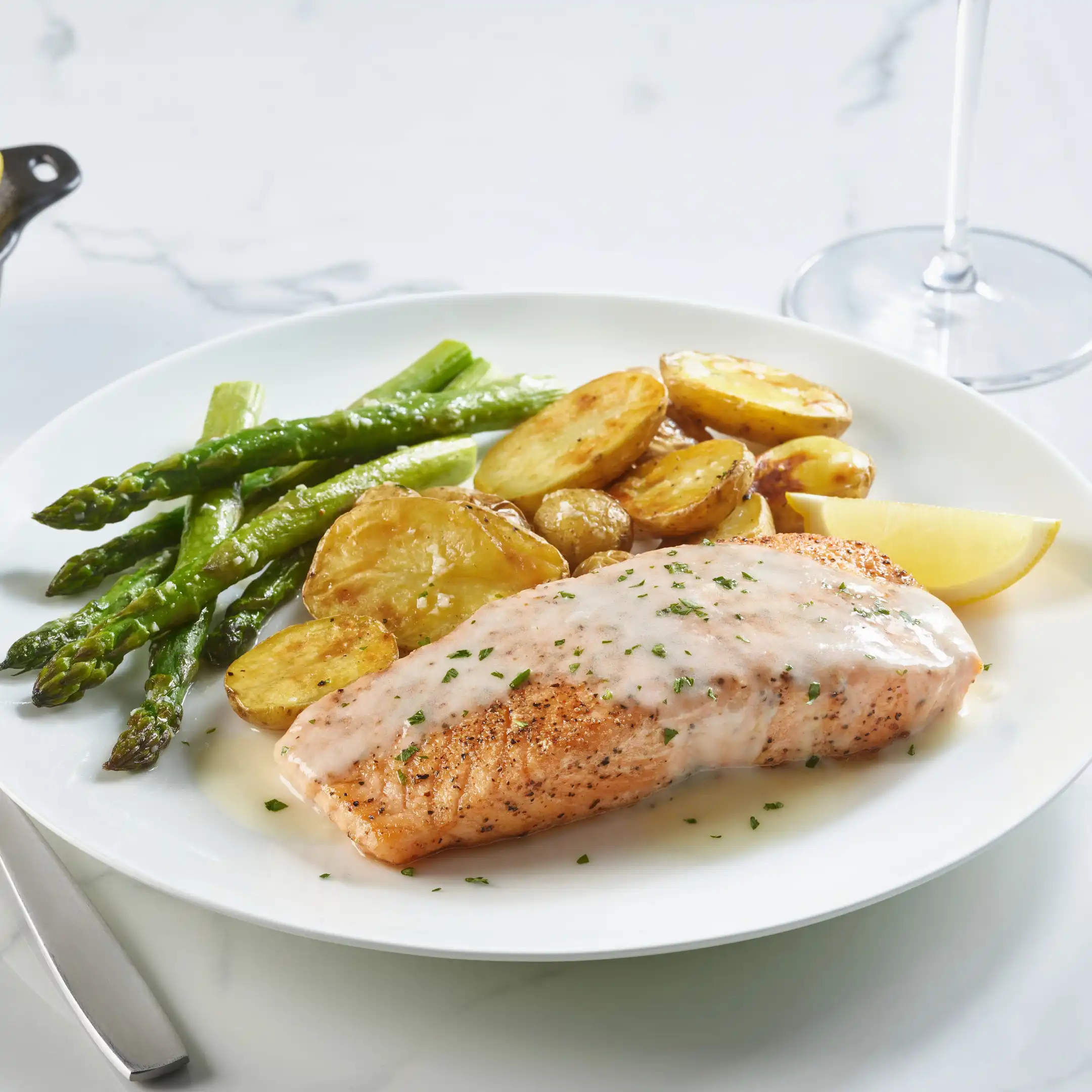 Citrus Grilled Salmon - Bar Louie